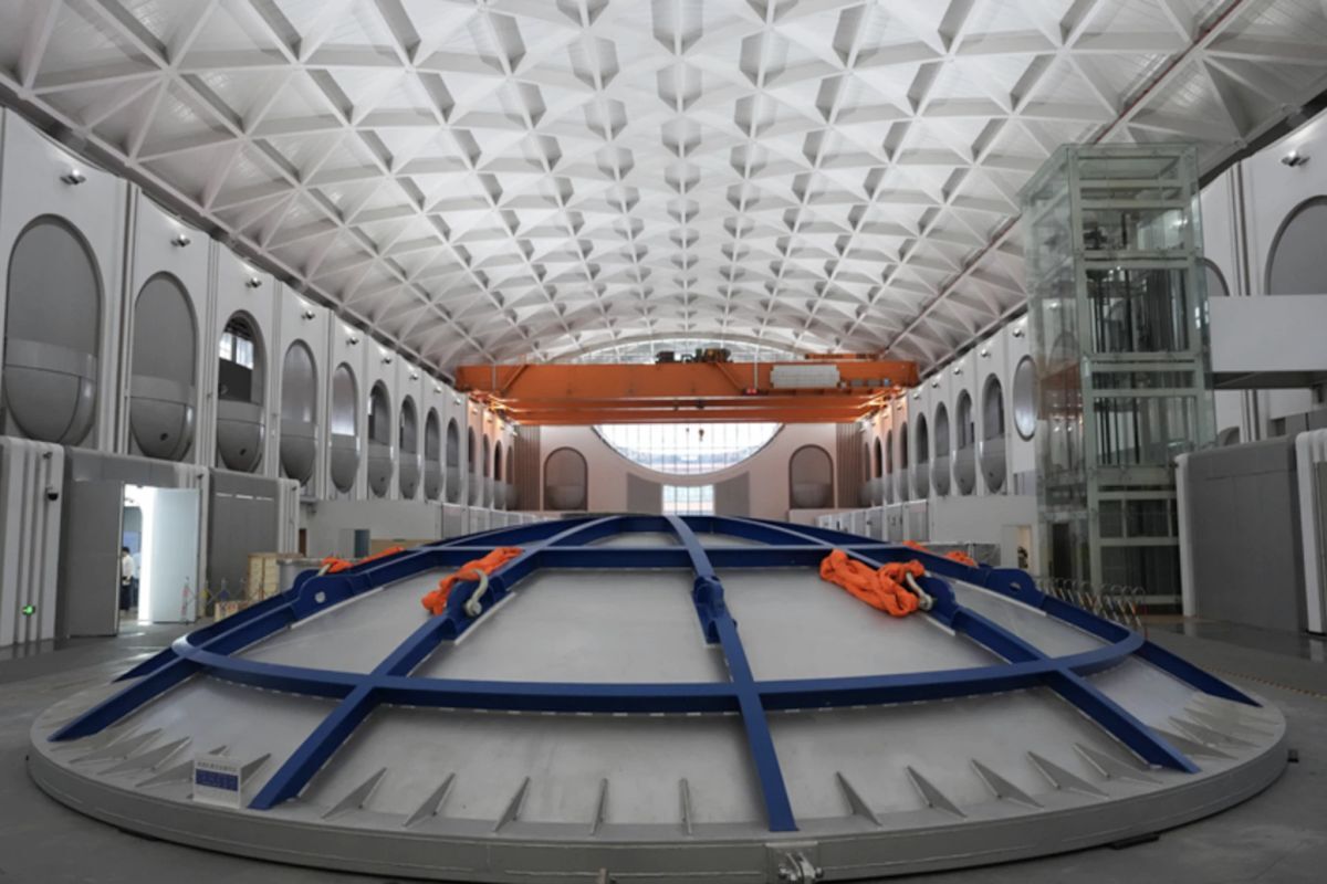 💫 Monstrous underground hypergravity centrifuge