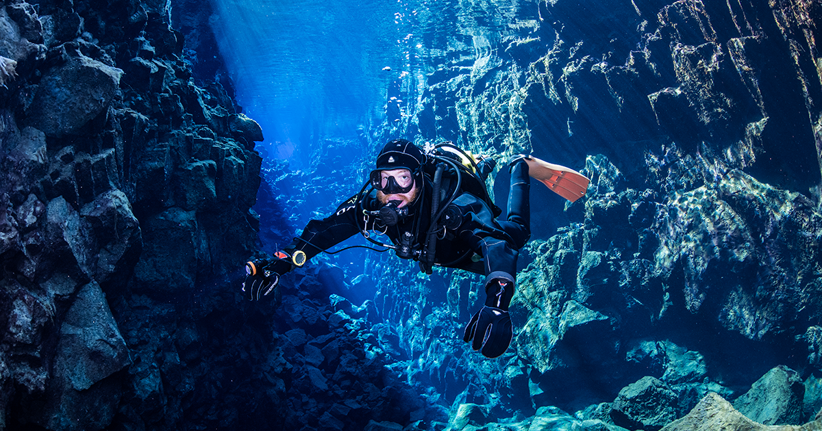 Exploring the Pristine Depths of Silfra Fissure: An Unforgettable Scuba ...