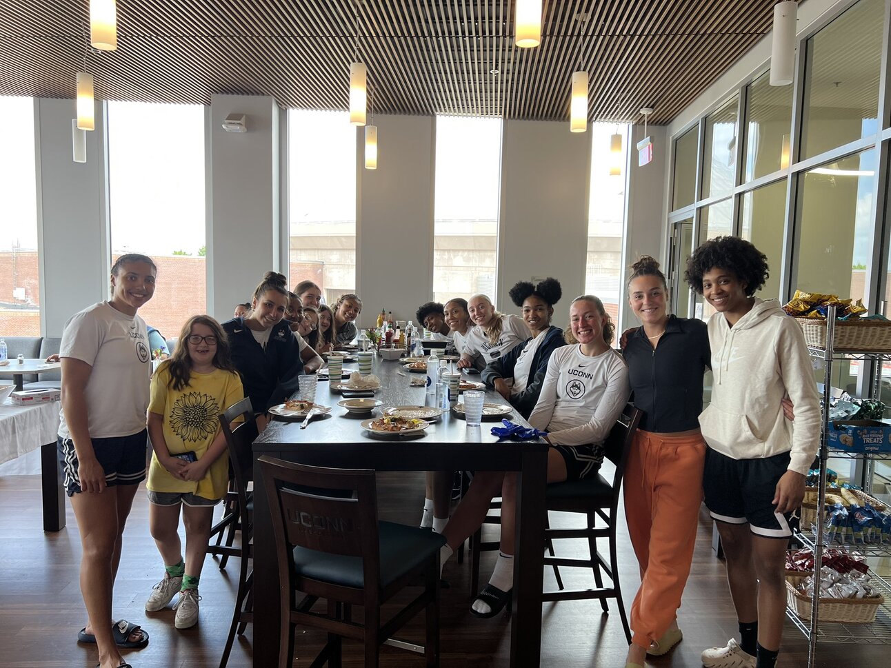 Top 2026 post player takes second visit to UConn