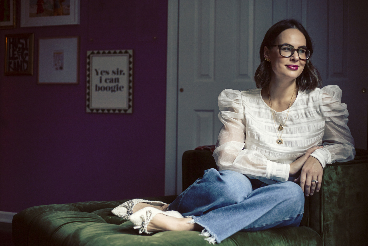 Digital Cover Story - Maria Baer: Maximizing Minimalism