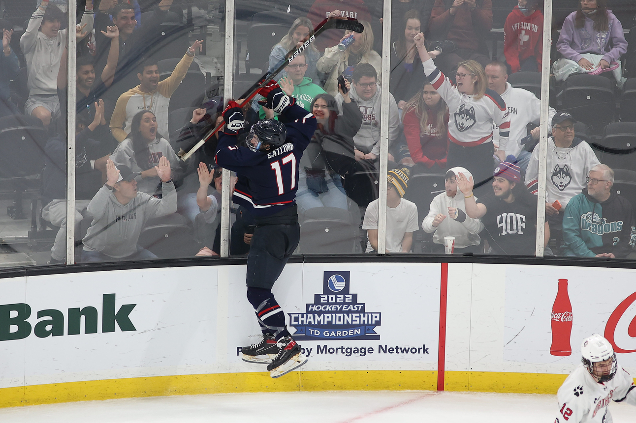 Marc Gatcomb signs entry-level contract with New York Islanders