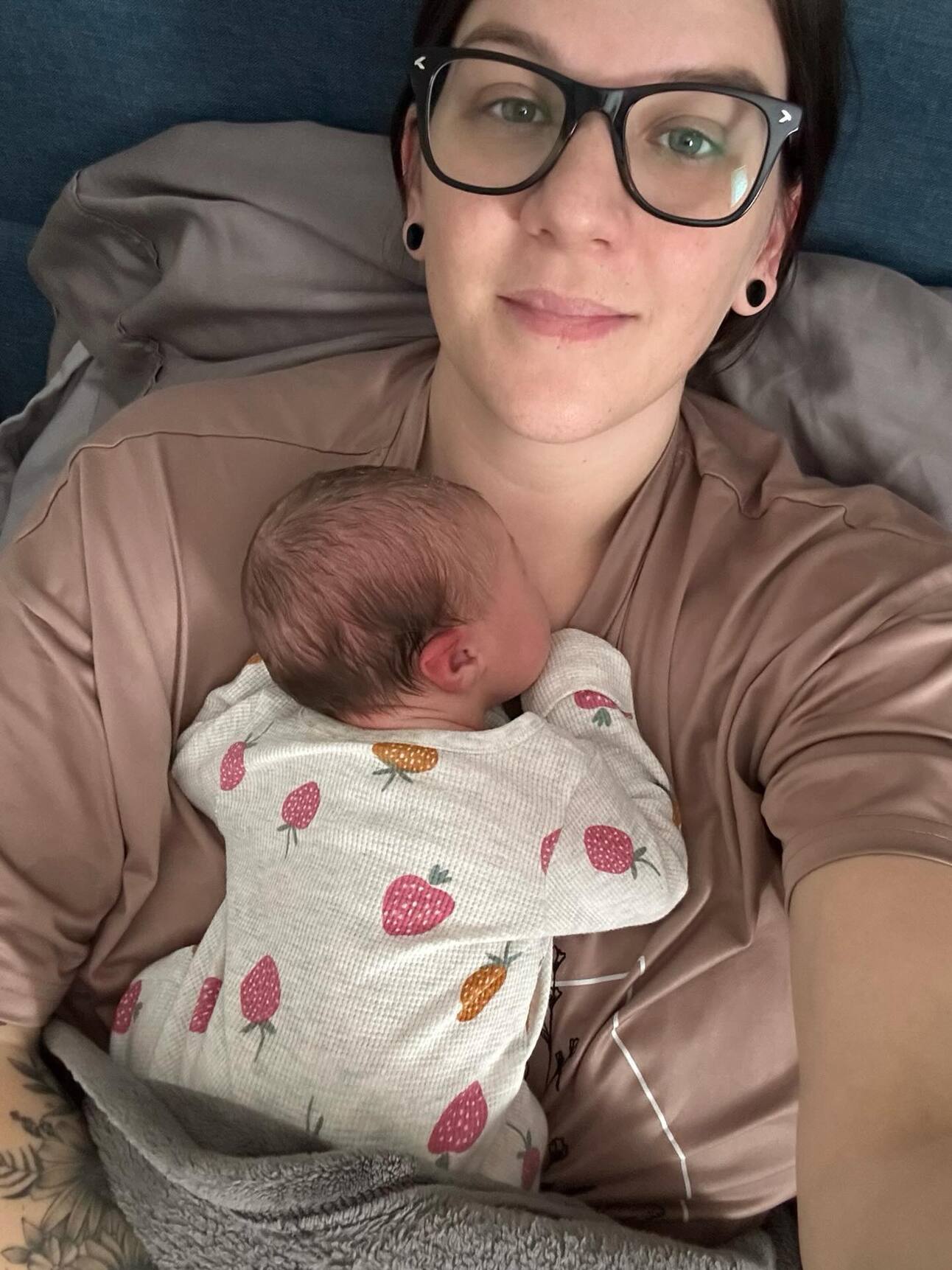 How Becca Made $22K in 15 Days Selling Digital Products