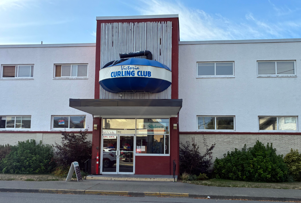 Sept 26 - Hurry hard to Victoria Curling Club