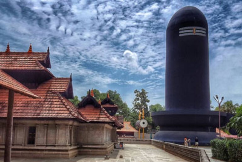 Kerala Has India’s Tallest Shiva Linga That Is 111.2 Ft High!
