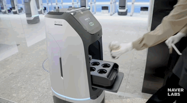 Naver unveiled its autonomous, in-house Starbucks.