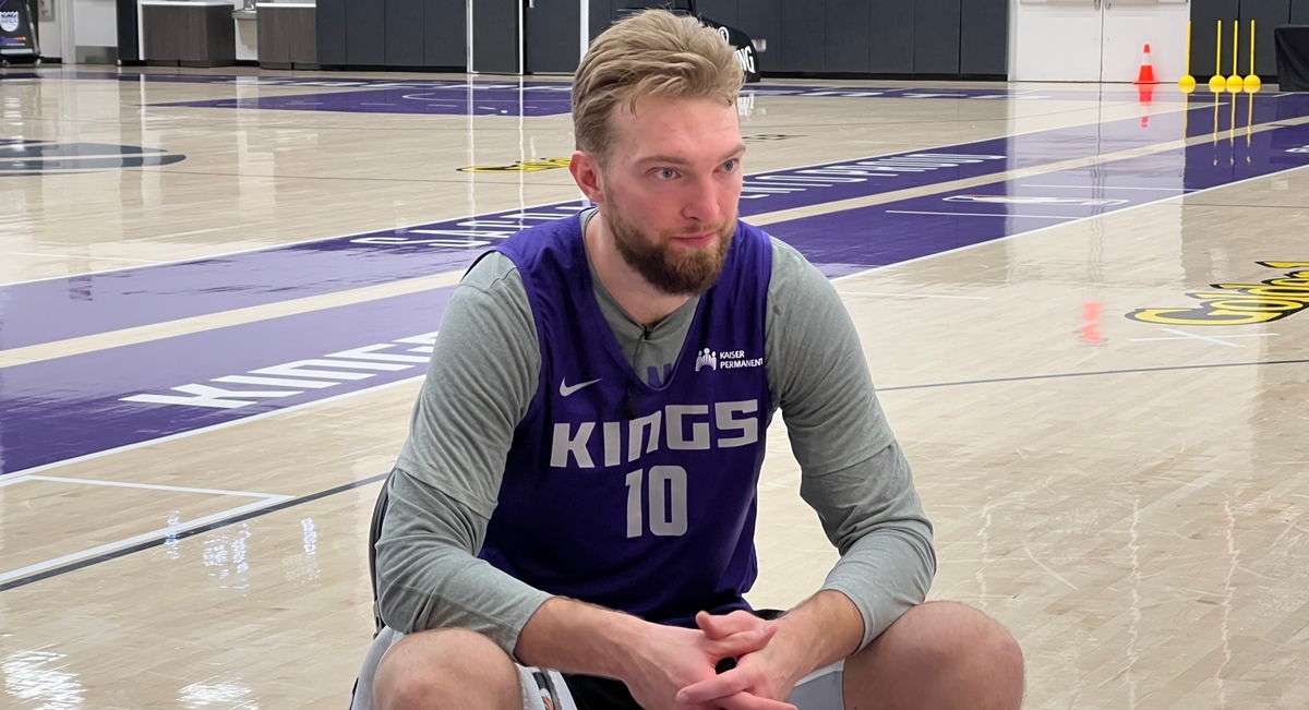 Domantas Sabonis has avulsion fracture in thumb, where do Kings go from ...