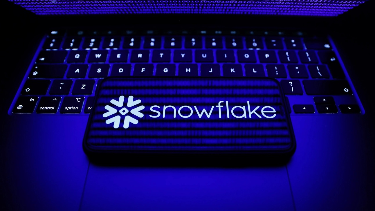 Snowflake customer data and credentials for sale on dark web