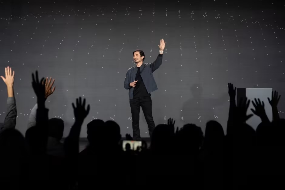 Why Cutting Out the Middlemen is Winning Over a New Generation