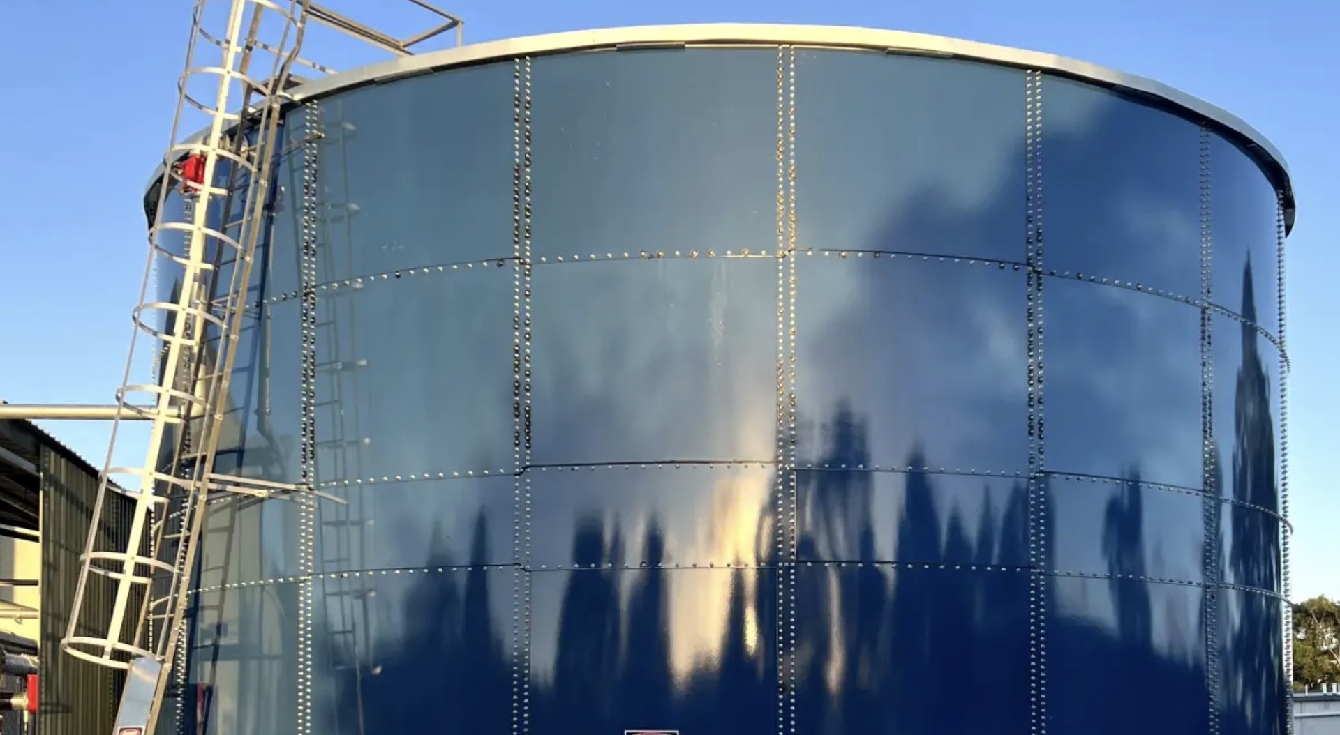 Pit Liners vs. Panel Tanks: Choosing the Right Containment Solution