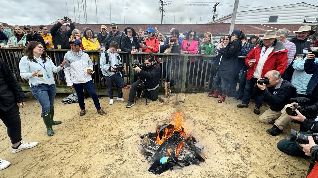 🍦A little rain didn't stop the Sock Burning