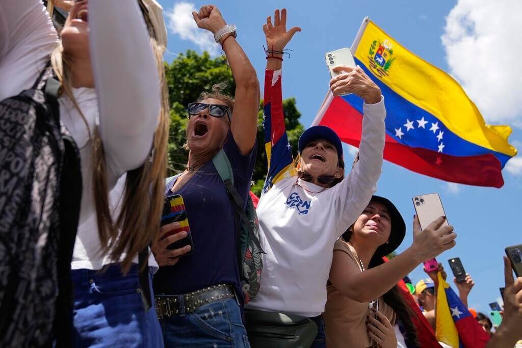 Venezuelans Celebrate Trump’s Victory, Hope for Positive Change in ...