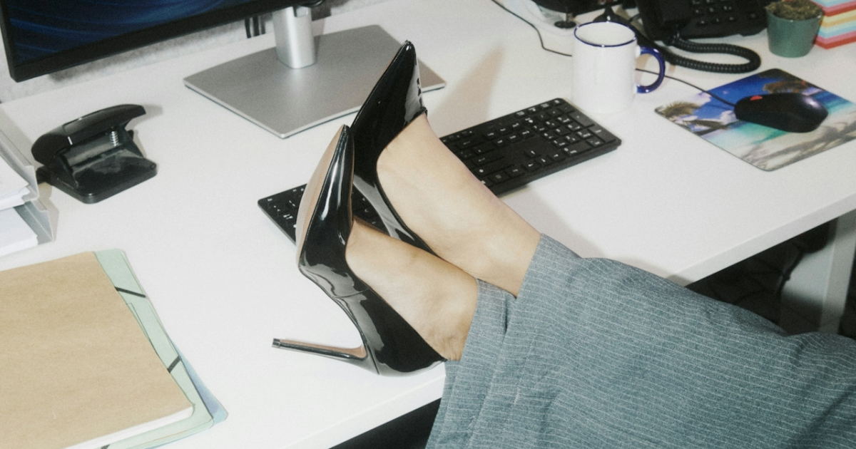 Workplace Confessions #3: Fired Over My Search History — Girlboss Daily
