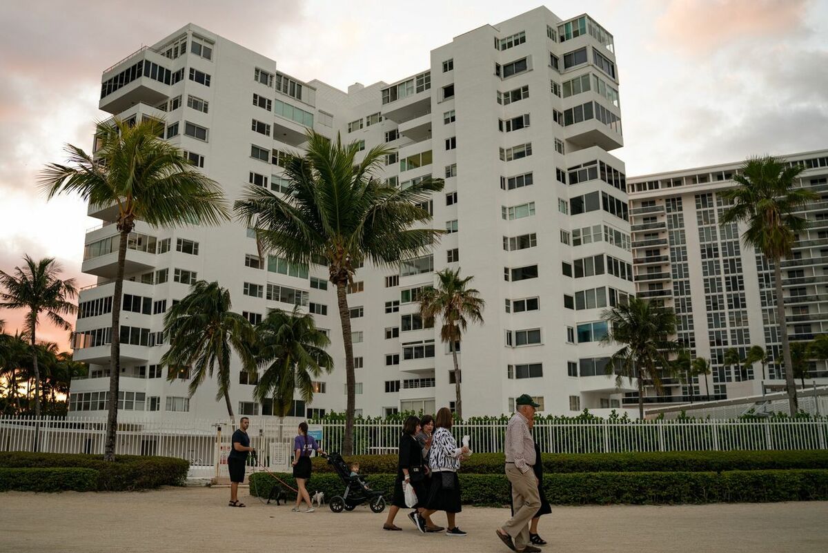 🏙️ South Florida Developers Target Older Condos To Tear Down, Build New