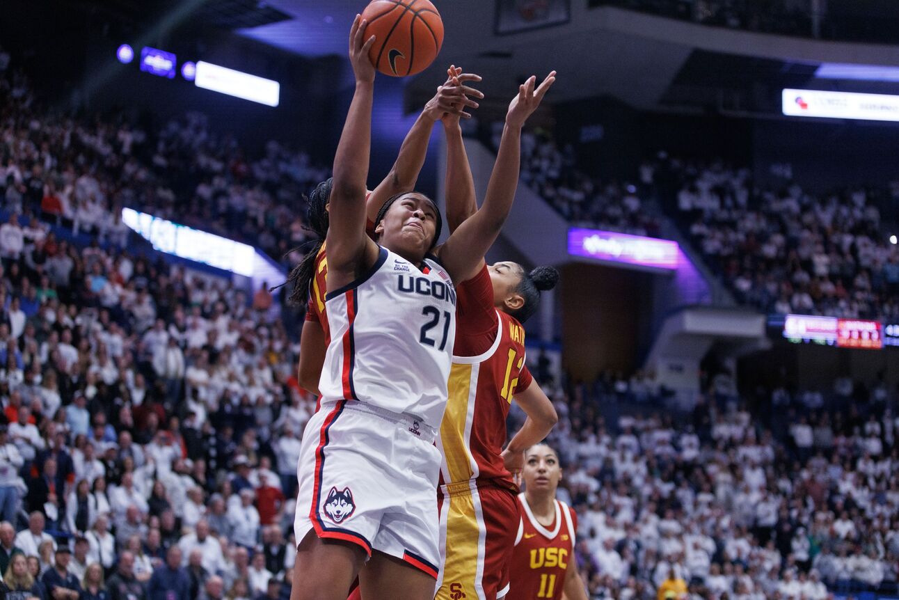 Starting Five: How Sarah Strong moved past missed free throw vs. USC