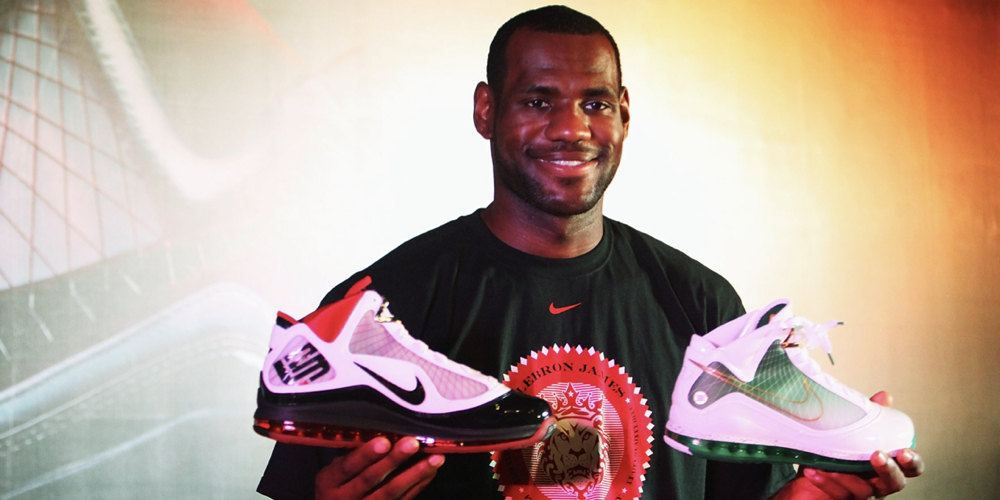 👑 First Look: Nike LeBron 21s