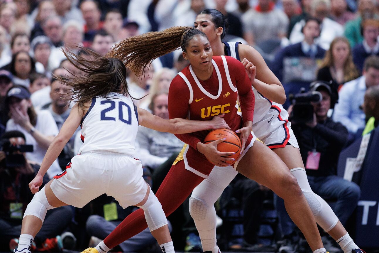 Preview: UConn vs. USC (Elite Eight)