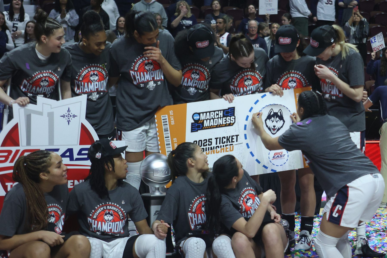 Breaking down the bracket: A look at UConn's Spokane 4 Regional