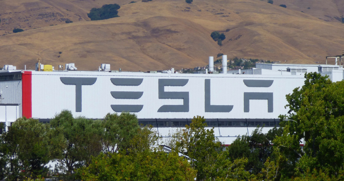 🤖 Tesla vs. OpenAI: “AI Talent War”