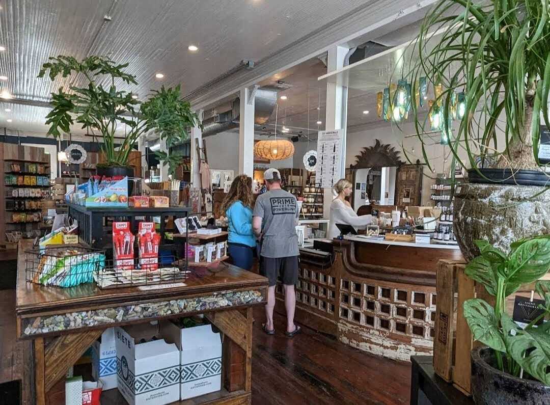 In Praise of Shoppy Shops