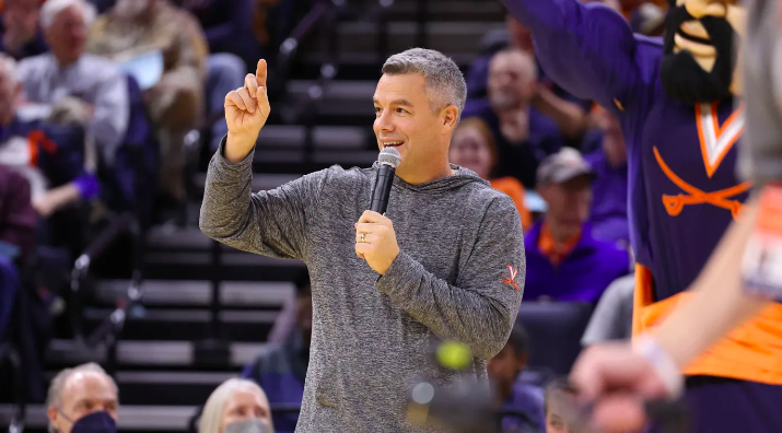 Hoos Brew 12/5: Coach Bennett Chats