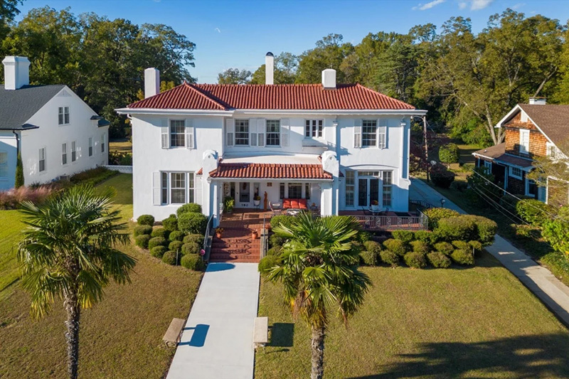The Most Beautiful Old Houses on the Market This Week