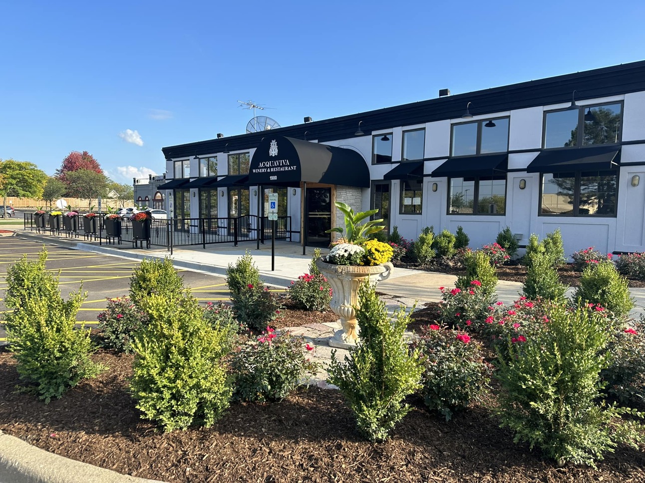 A new bar & a revamped restaurant in Batavia