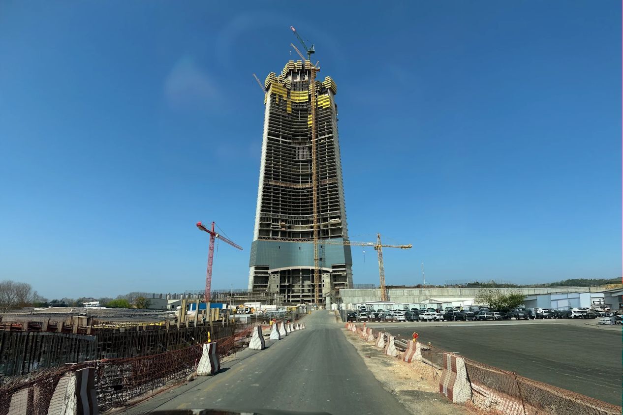 🗼 First kilometer-tall skyscraper on the rise