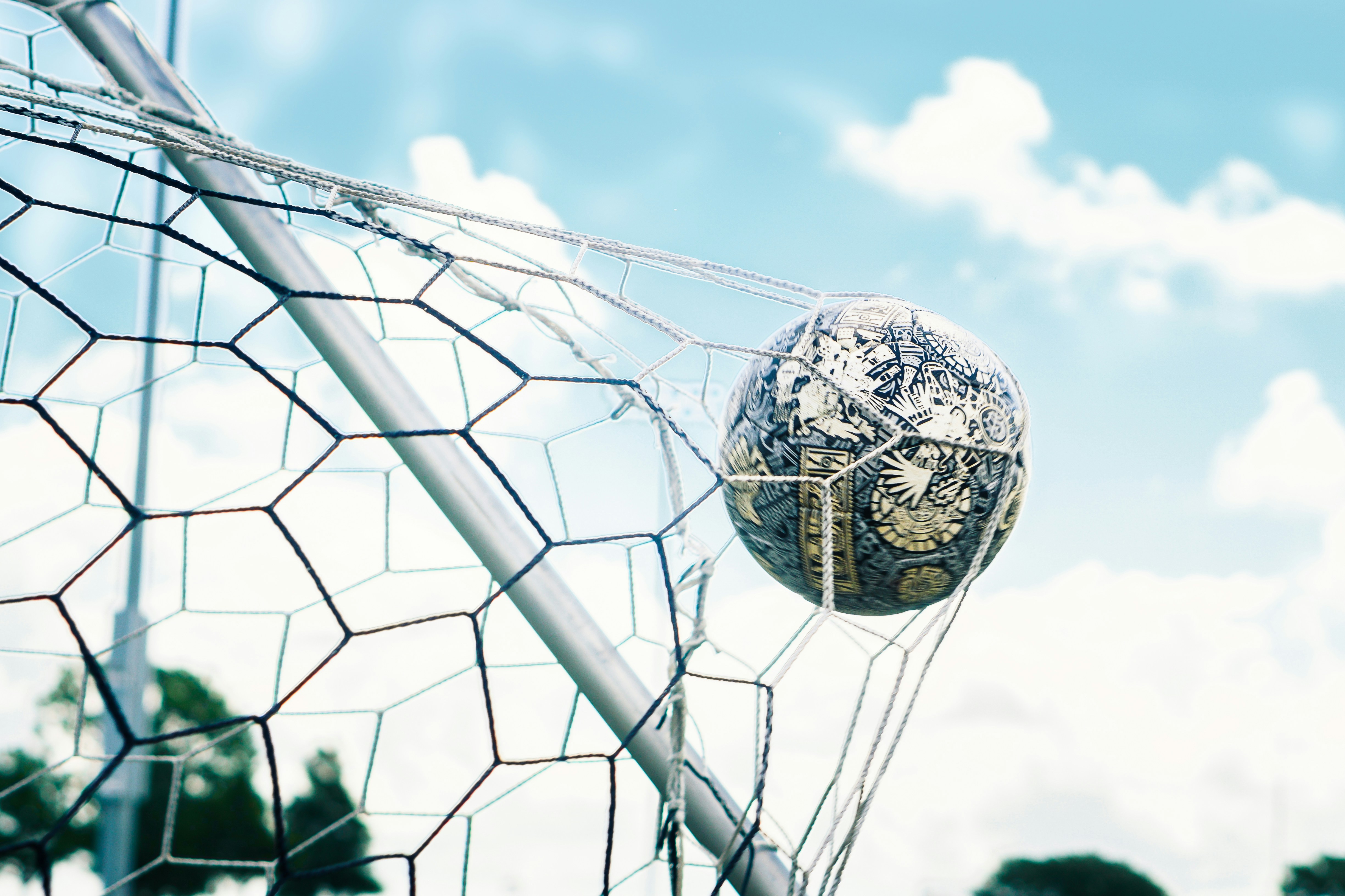 World Cup odds: Spain, France, England emerge as early favorites