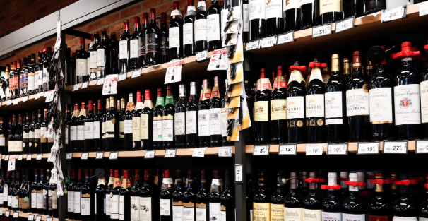 Trump threatens 200% tariffs on French wines to get Macron on Board of ...