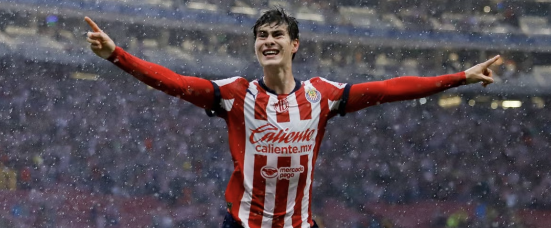 Chivas have 5 strikers: Who should start?