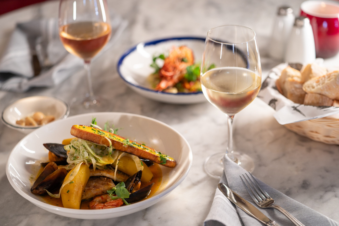 Sizzle and Pop: 5 Best Sizzle Dining Menus, Aurelio’s Pizza Closes This ...