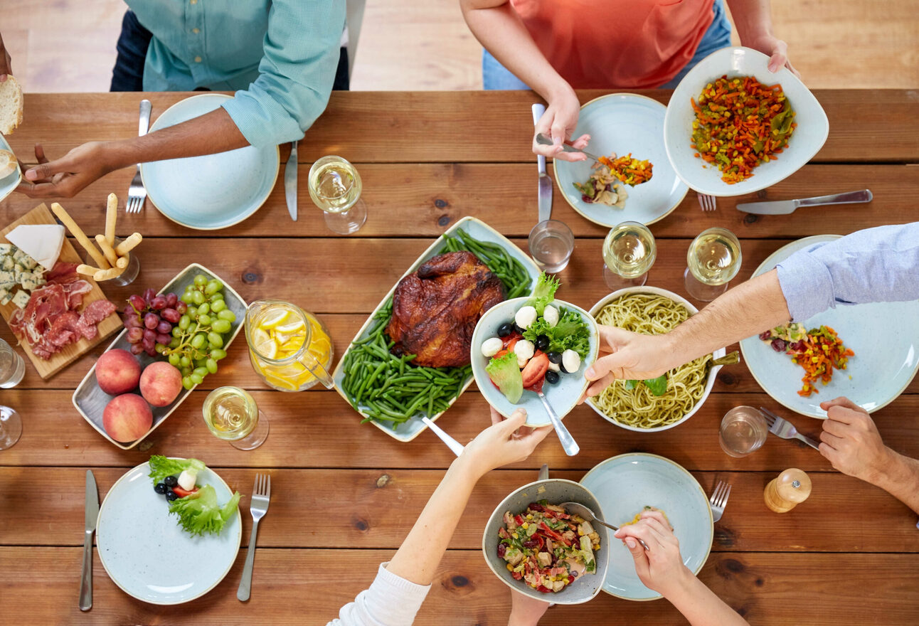 Read This Before You Eat in a Restaurant on Thanksgiving