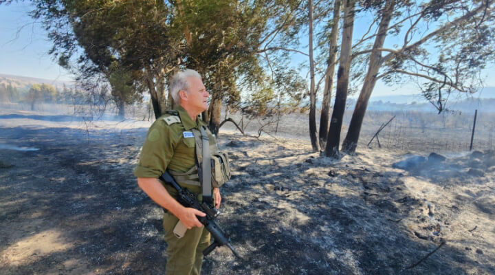 Former Envoy Michael Oren Joins IDF Counterterrorism Unit in the North