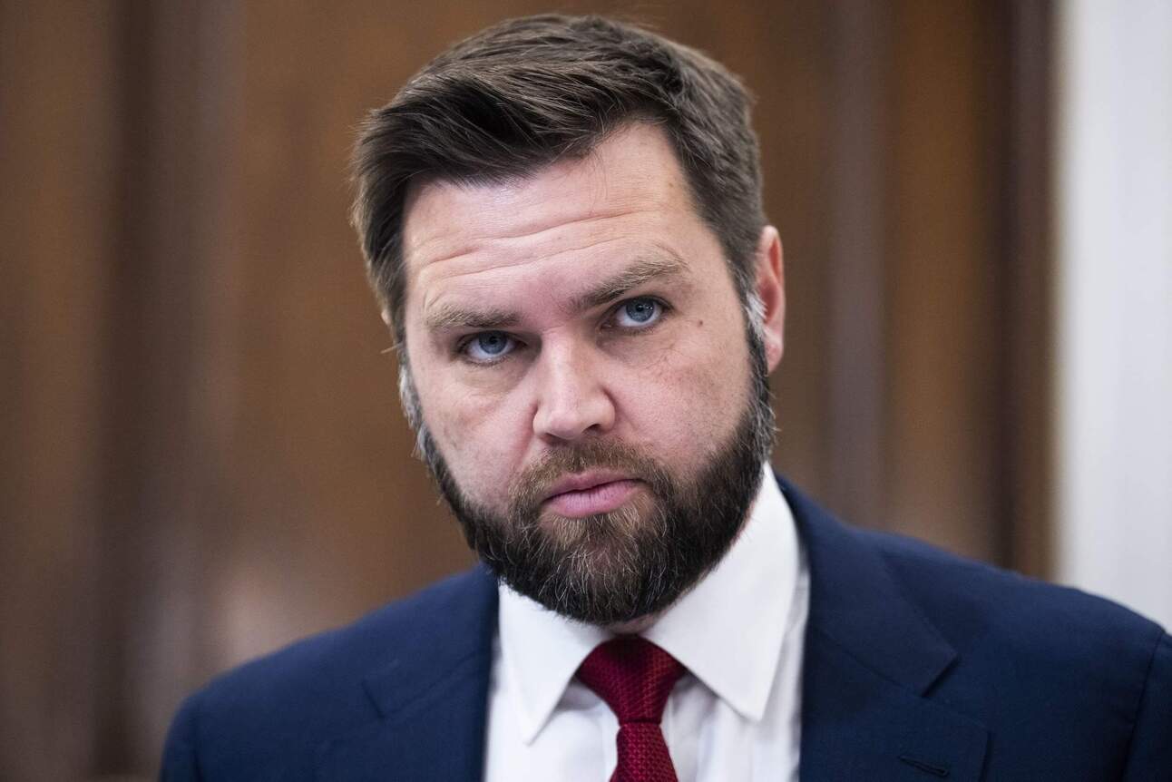 JD Vance Slams California’s Leadership as Wildfires Devastate LA