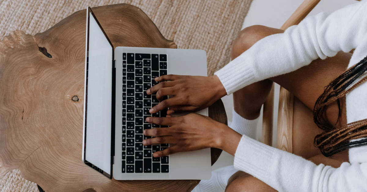 Bad Tech Habits to Break in 2025 — Girlboss Daily