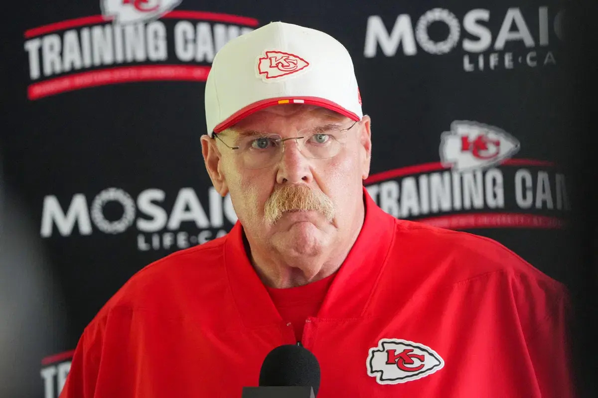 Chiefs Announce Firing Of 2 Coaches