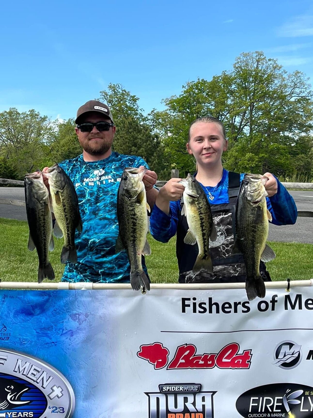 Seth & McKayla Comer Win Fishers of Men VA West on Claytor Lake