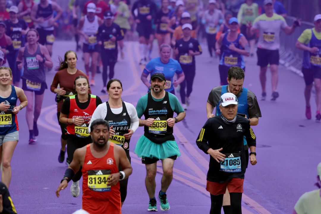 😮‍💨🏃‍♀️ A non-runner’s guide to Marathon Monday
