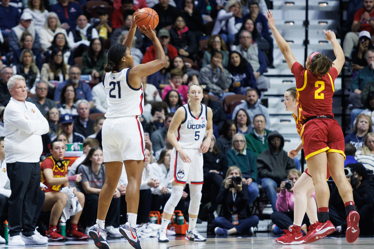 UConn-USC billed as Paige vs. JuJu, but surrounding casts more likely ...