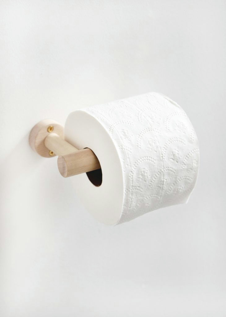 DIY wood dowel toilet paper holder