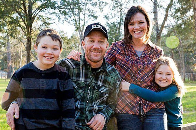 Zippo Outdoor Signs Chapman by: admin