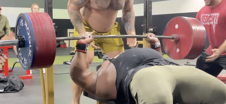 🏋️ so close to an 800 pound bench