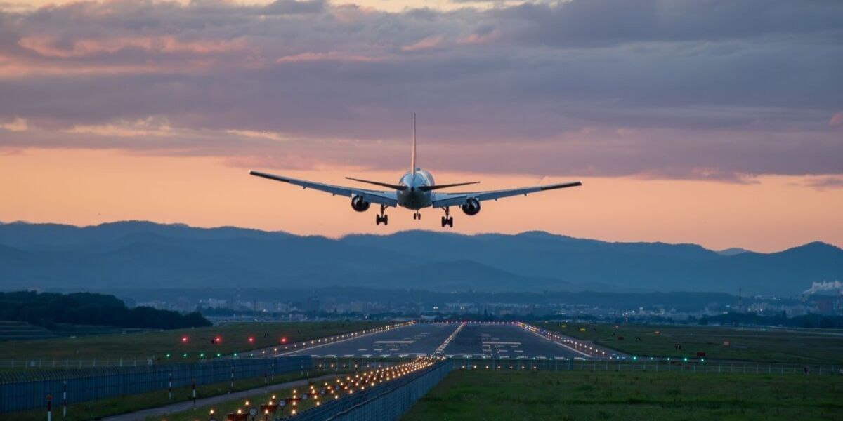 Travel Hacks: The Cheapest, and Most Expensive, Airline