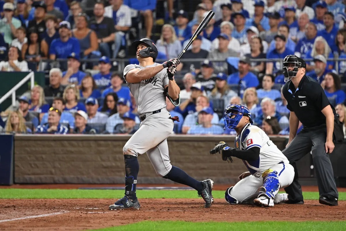 2024 ALDS Yankees vsGiancarlo Stanton Did it All as Yankees Win Game 3