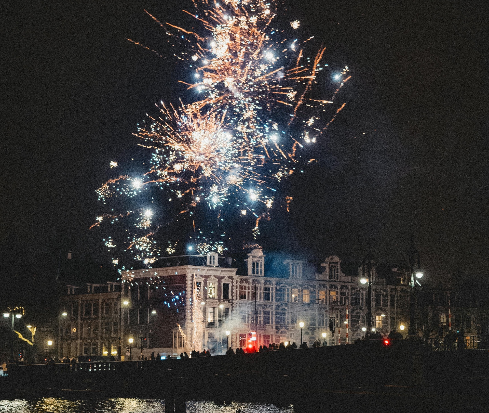 Mostly Dry New Year's Eve Expected, But Cold and Windy Conditions Ahead