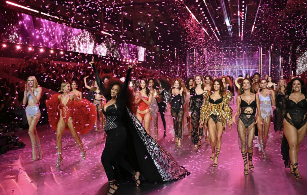 Return of the Victoria's Secret Fashion Show