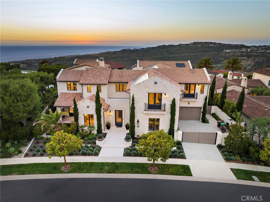 The Ocean's Edge Estate