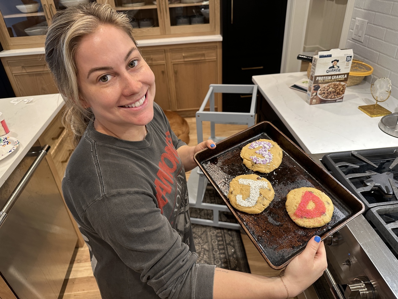 Holiday Traditions to Give You The Warm and Fuzzies🎄🎅🏼🥰