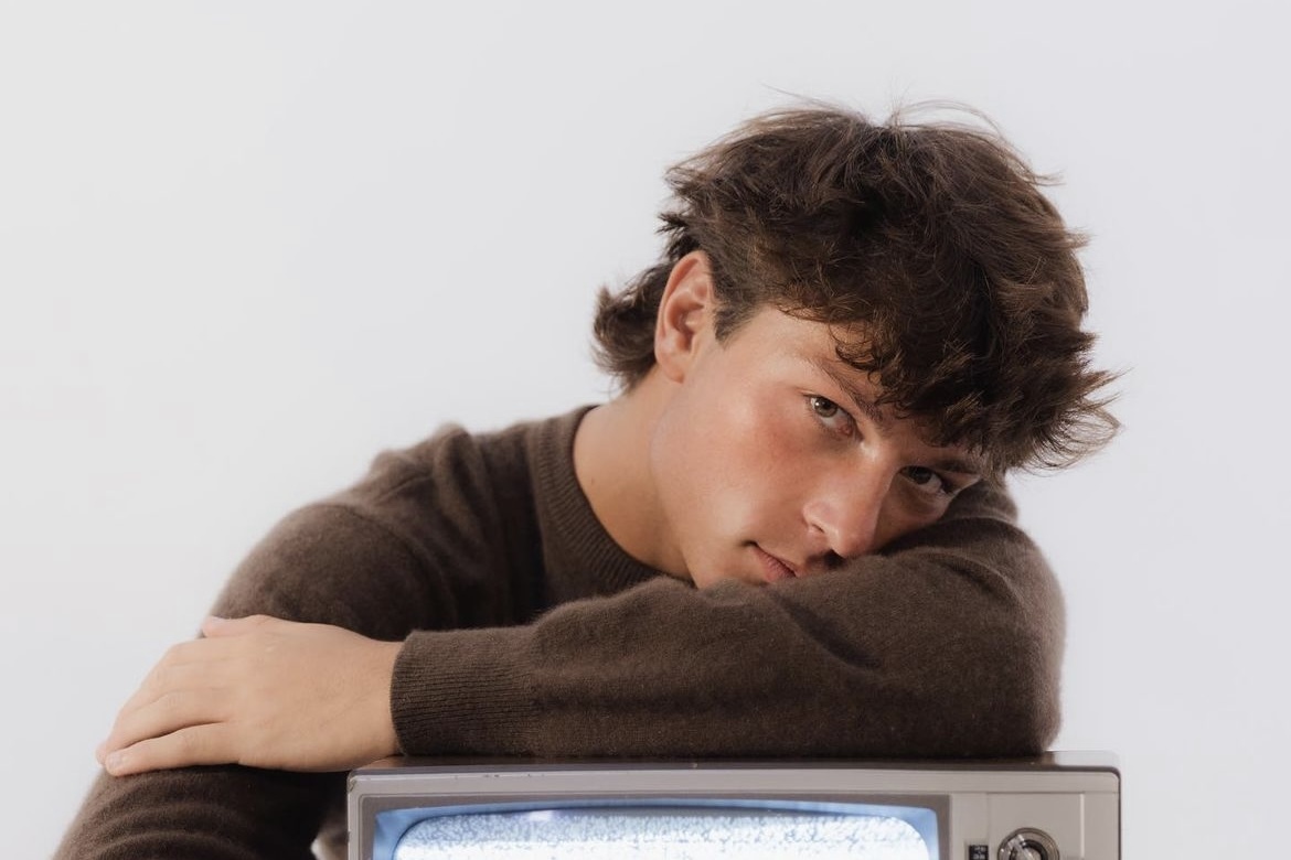 Kevian Kraemer's 'Restart': An Anthem of Fresh Beginnings and Heartfelt ...