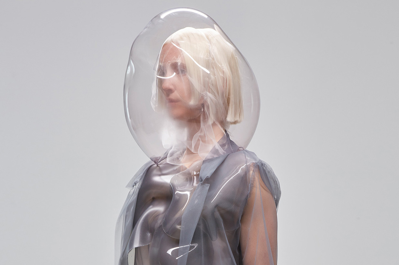 Robotic Clothing That Responds To Colors
